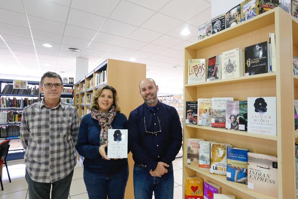 L’ALFAS.- El escritor Javier Moro presenta su último libro “A flor de ...